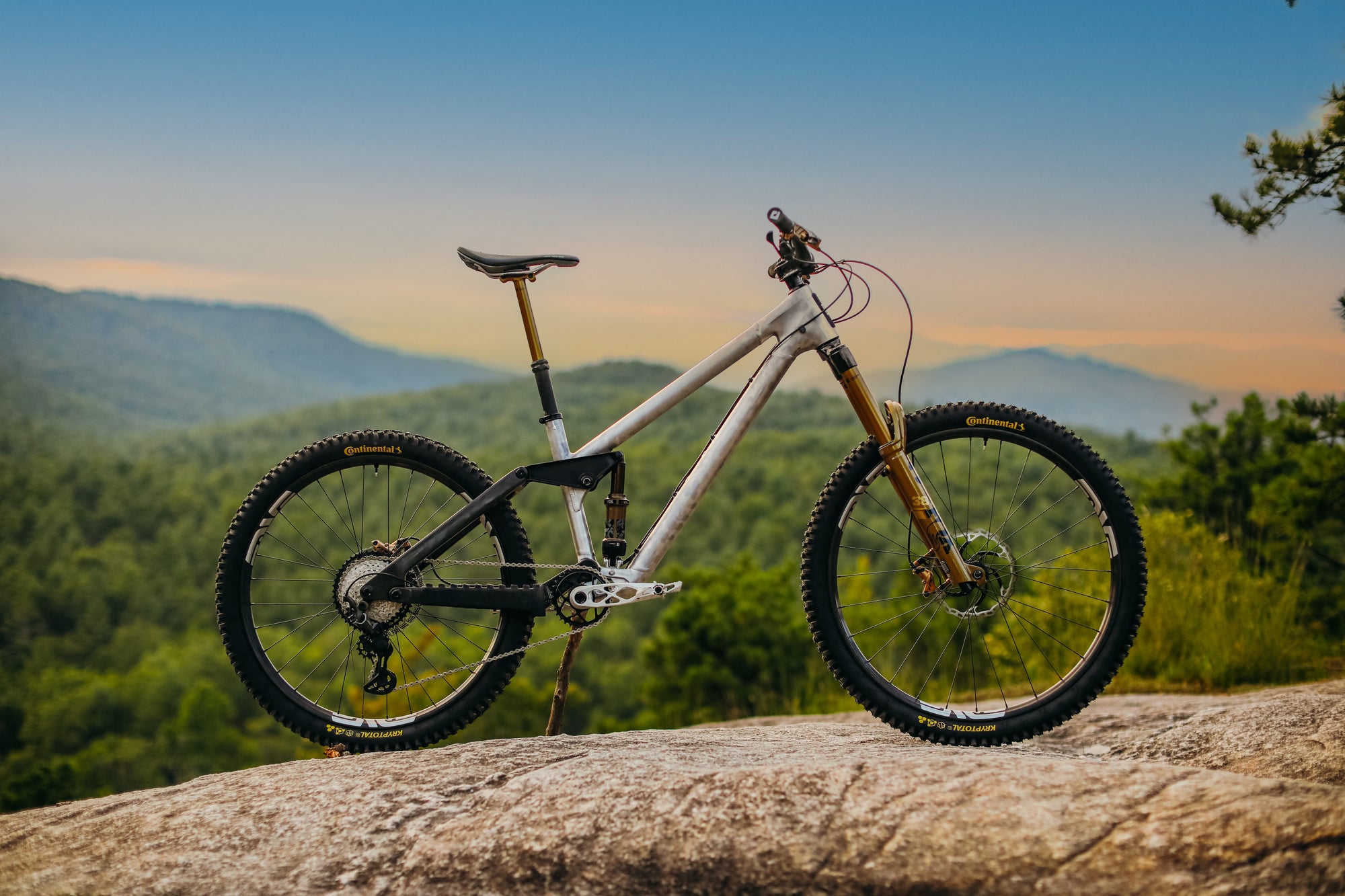 Enduro Bike Info – Frameworks Bicycles